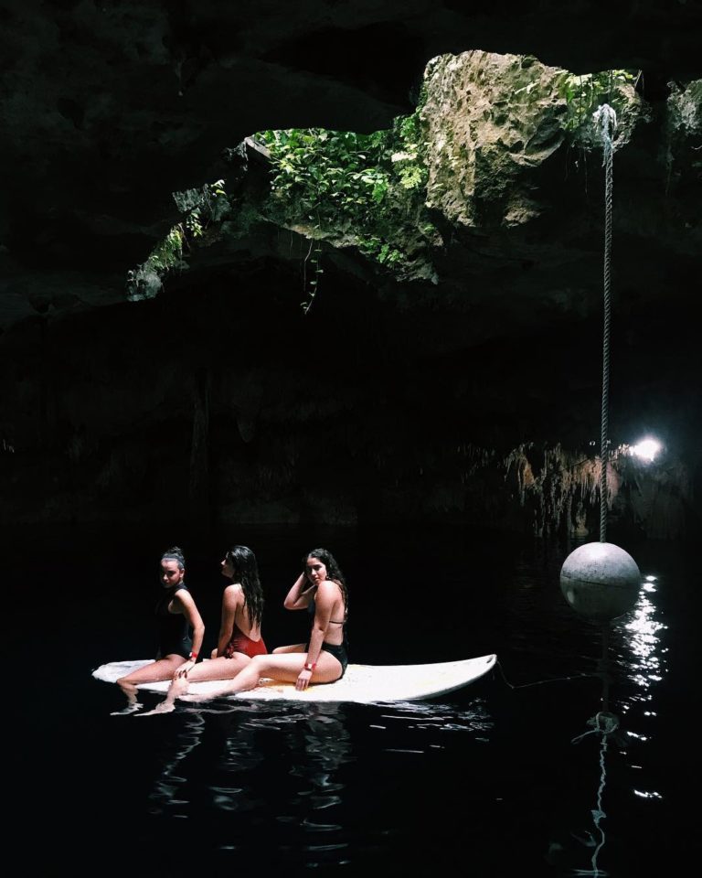 Cenote Kin Há - Una hermosa caverna con aguas azules